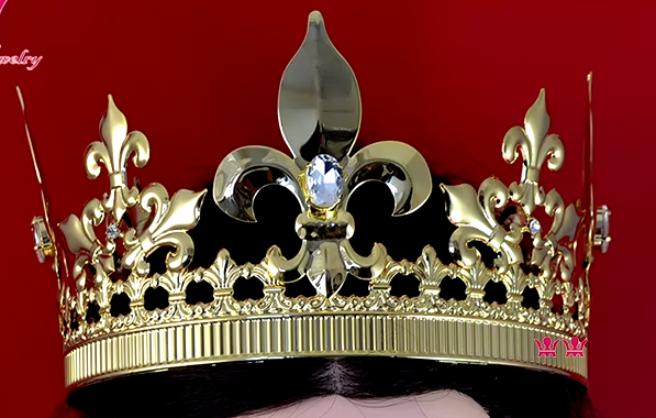 KING OLAF Crown – Holly Hardwick Crowns