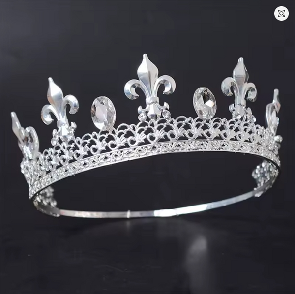 Frances Adjustable Crown – Holly Hardwick Crowns
